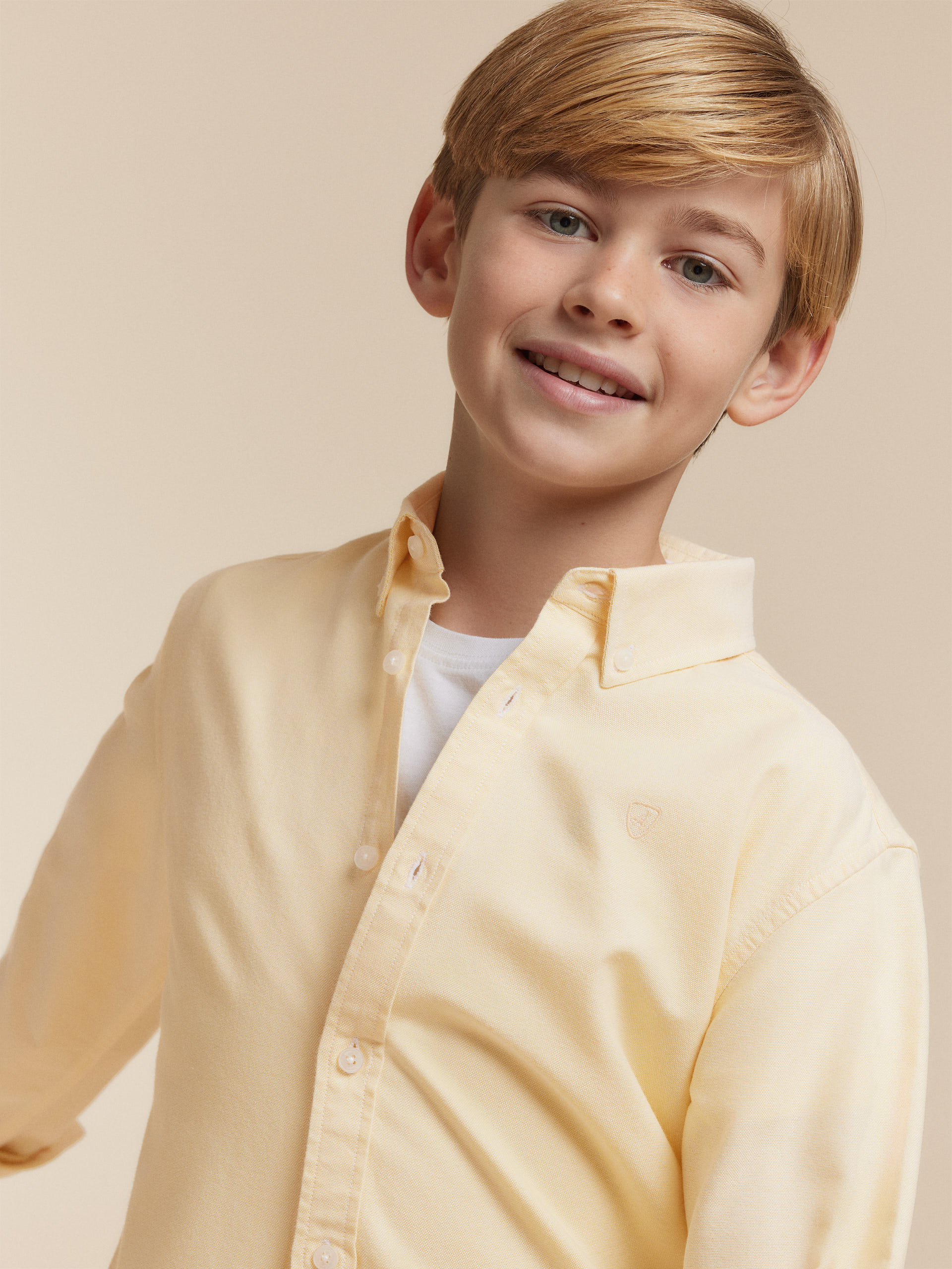 CAMISA OXFORD SOLID KIDS AMARILLO