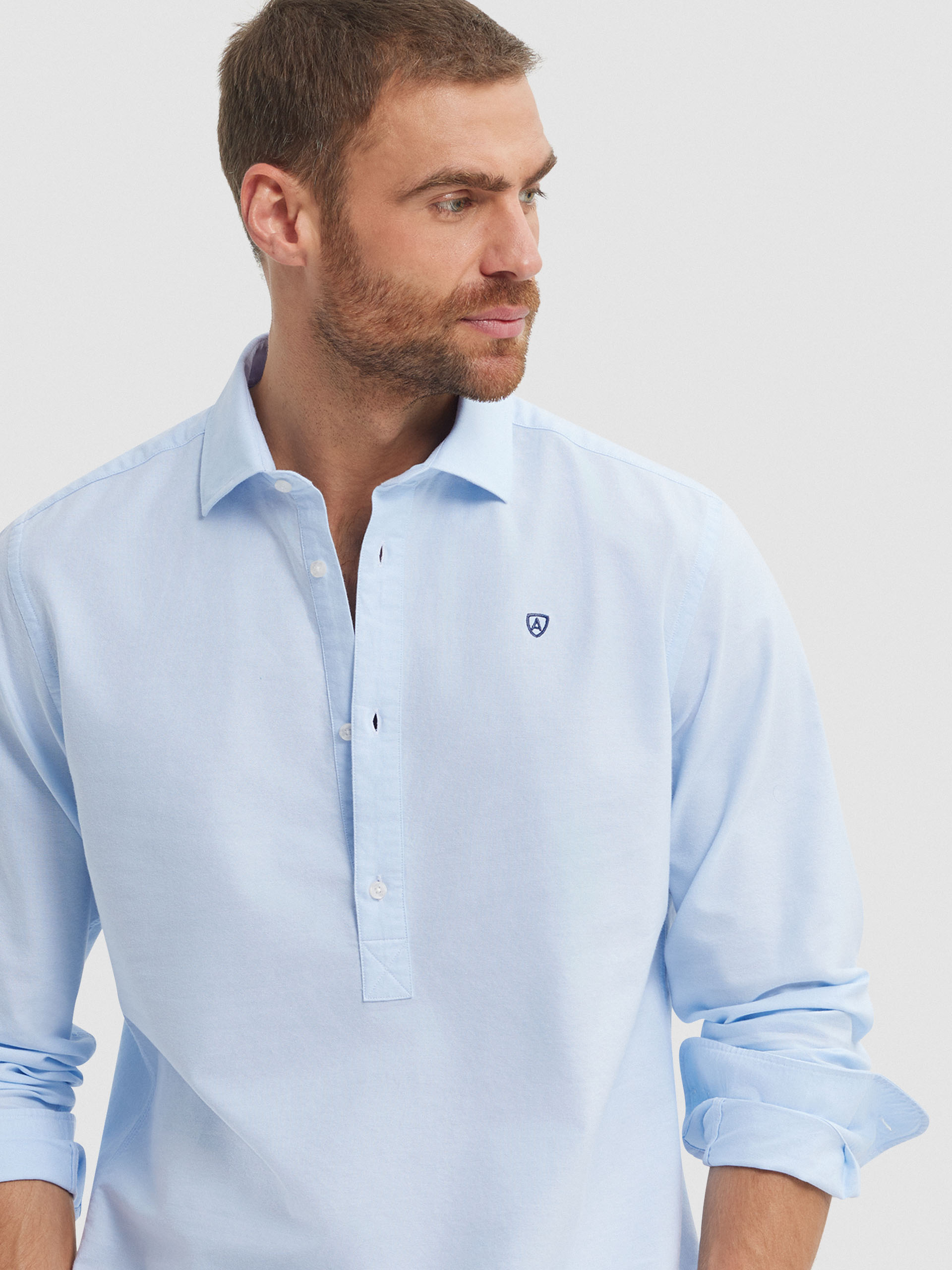 POLERA OXFORD SOLID CELESTE